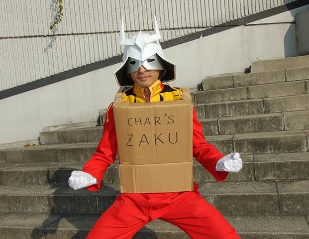 10 Funny Fan Made Box/Cardboard Gundam Cosplay