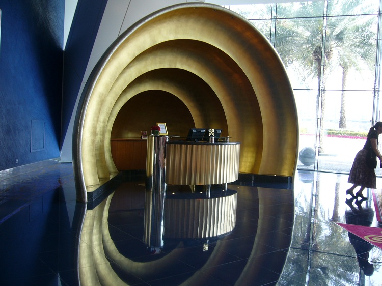 Retro Review: Al Iwan Restaurant & Skyview Bar, Burj Al Arab
