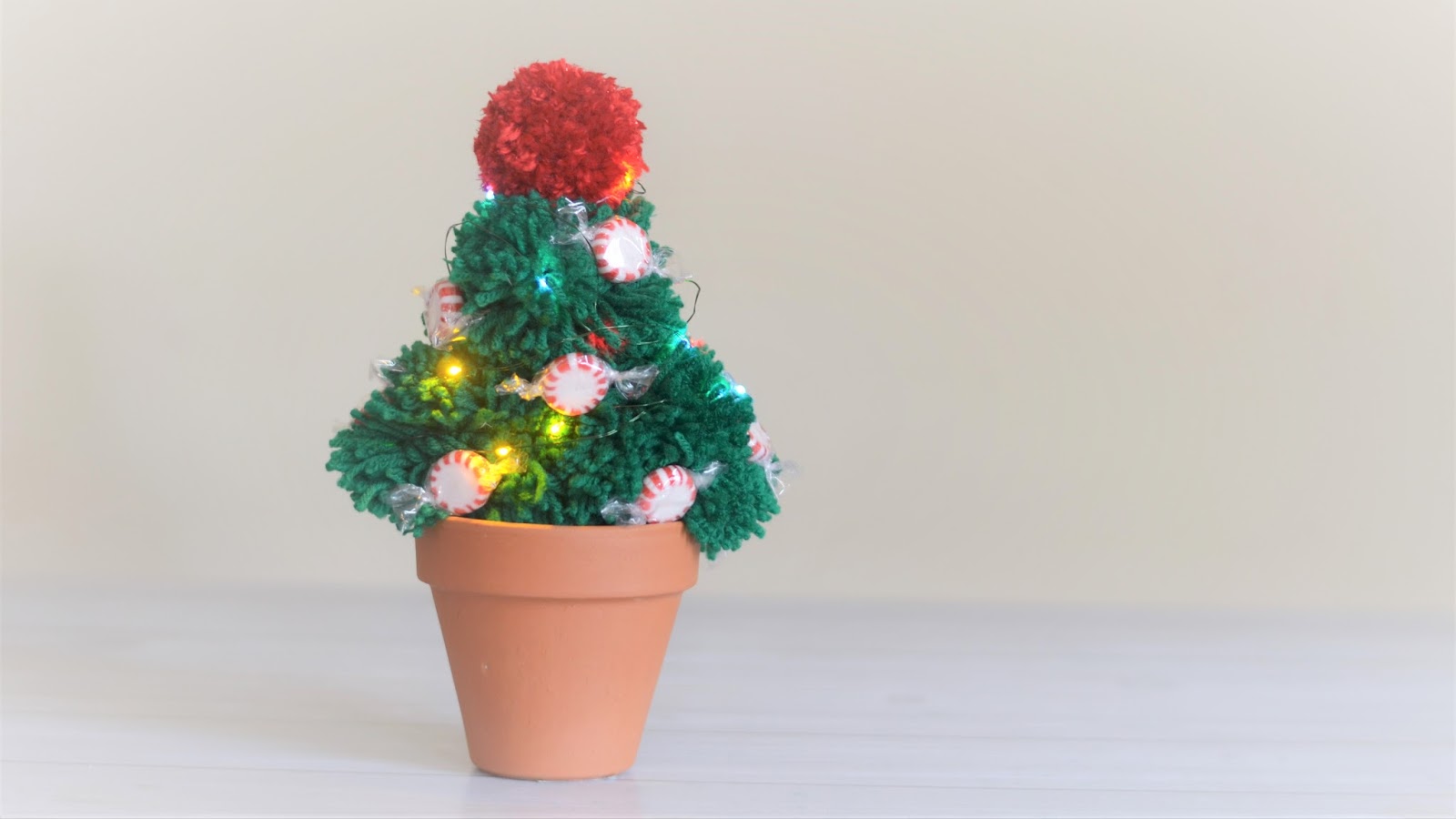 With Alex: Pom Pom Christmas Tree