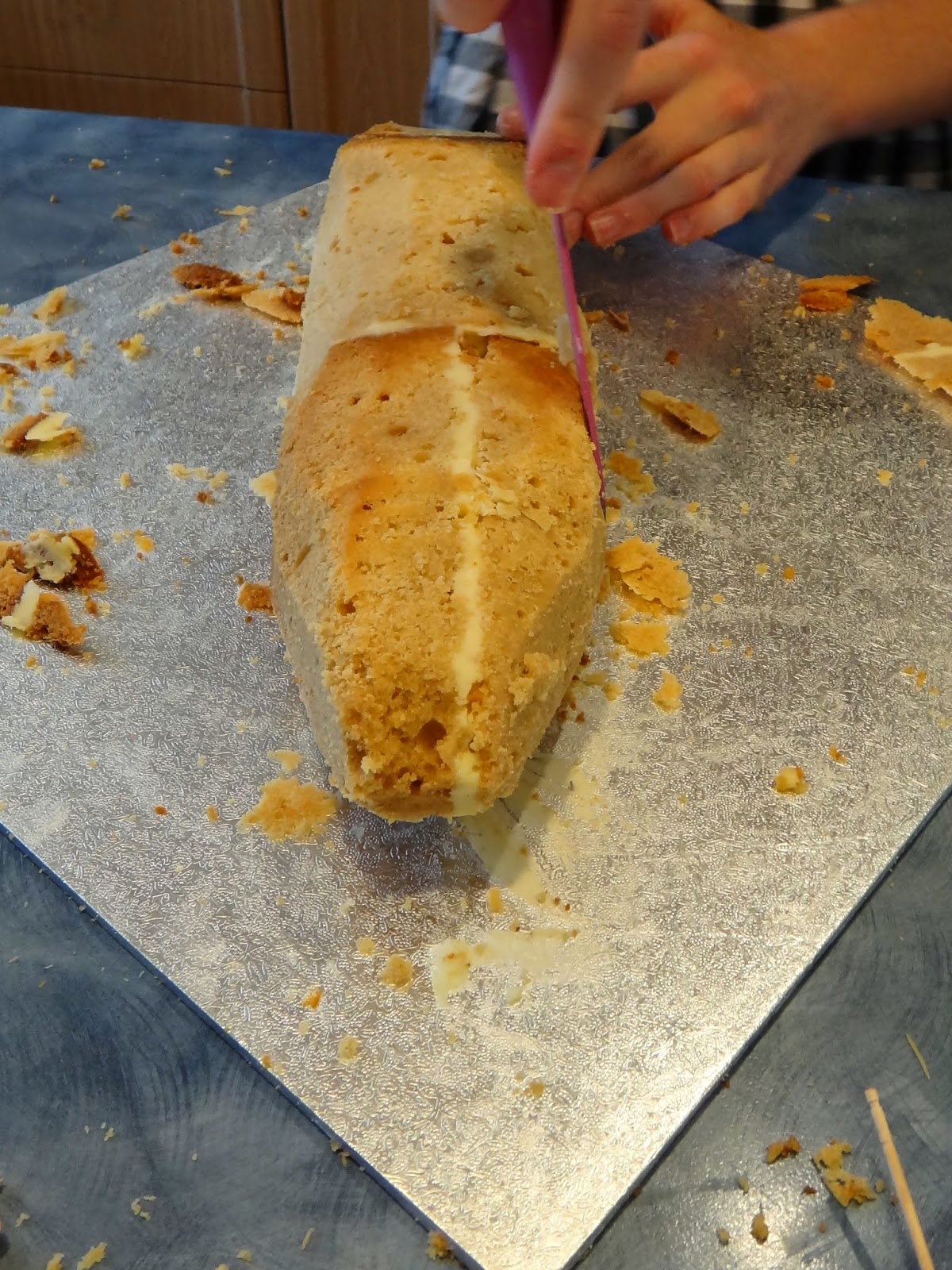 Delicious Art: Aeroplane Cake with picture tutorial