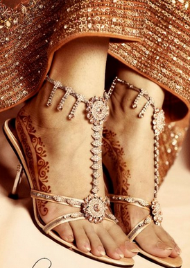 geniusimages: Bridle Sendils in NewFashion