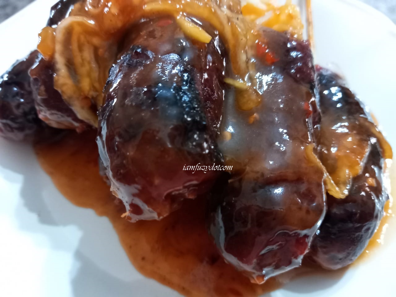 Sekali Sudah Memadai, Maaf Penggemar Tong Mo Citarasa Kita Tak Sama