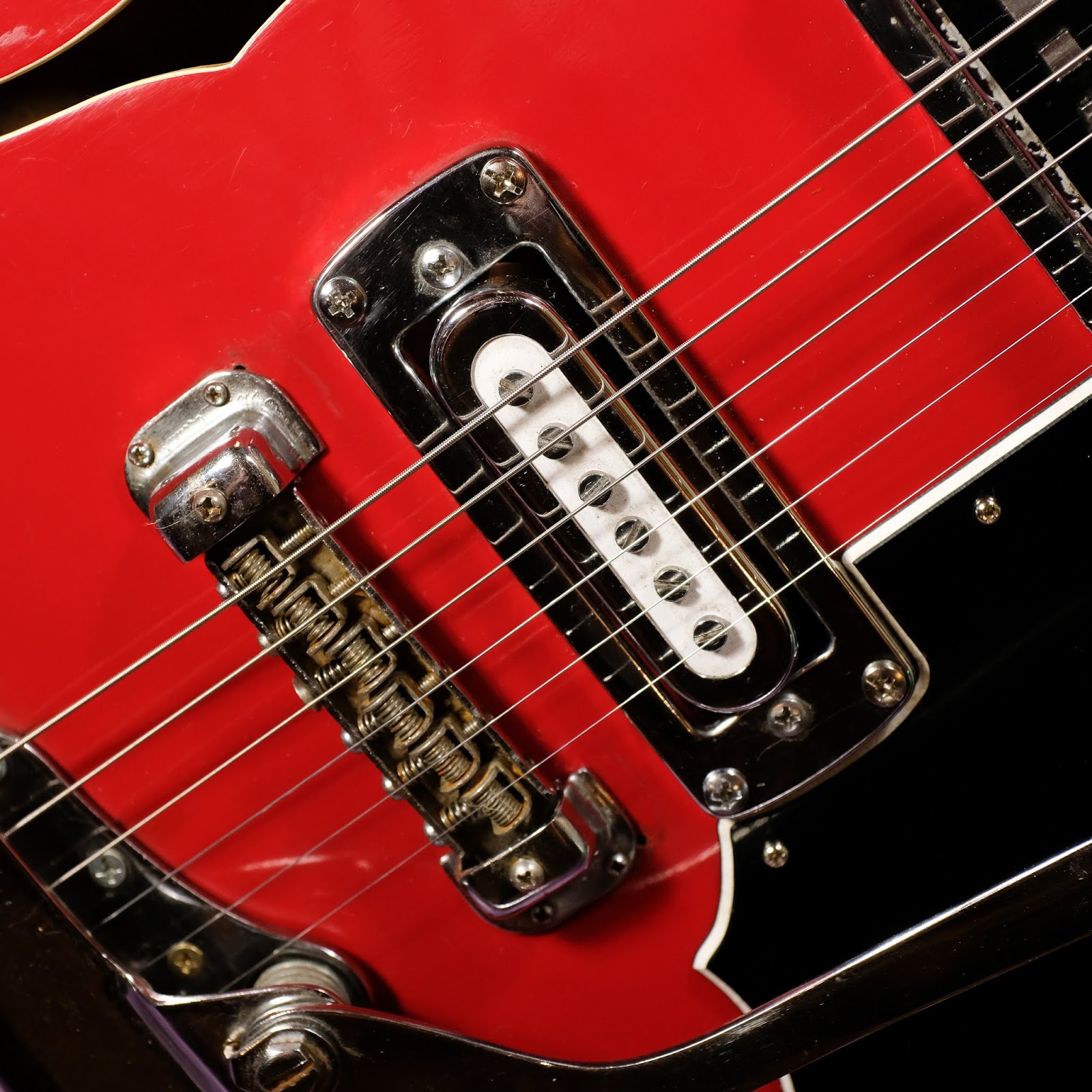 1960s Kawai-made Sekova Semihollow Electric Guitar