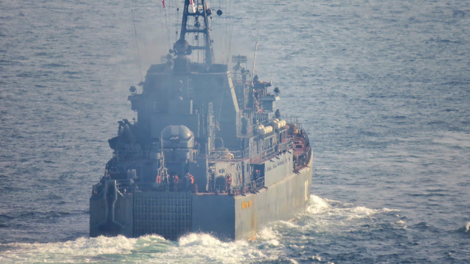 WARSHIPS ON THE BOSPHORUS: 127 BDK 43 MINSK,775 ROPUCHA CLASS