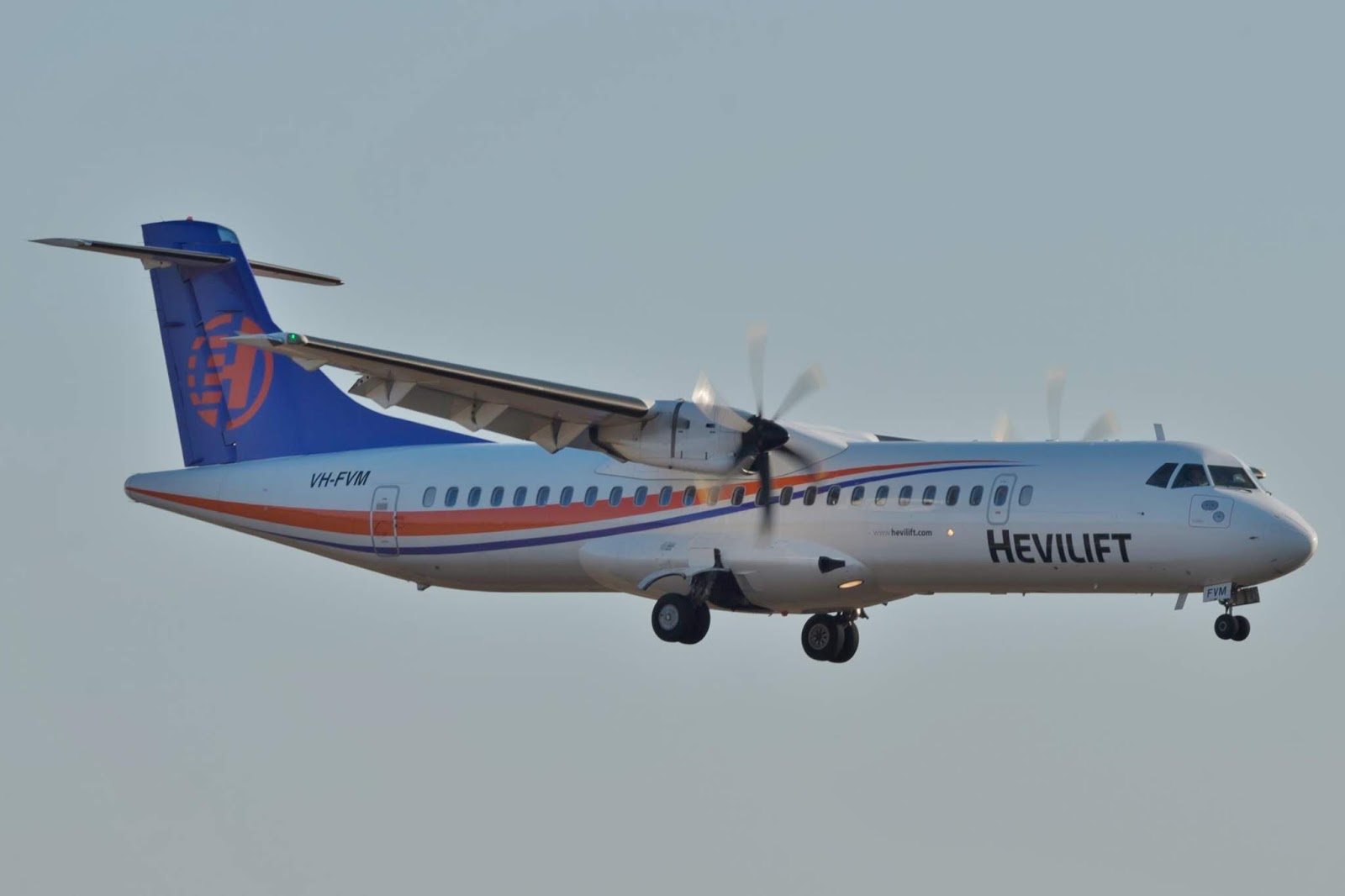 Central Queensland Plane Spotting: Hevilift Australia ATR 72-500 VH-FVM ...