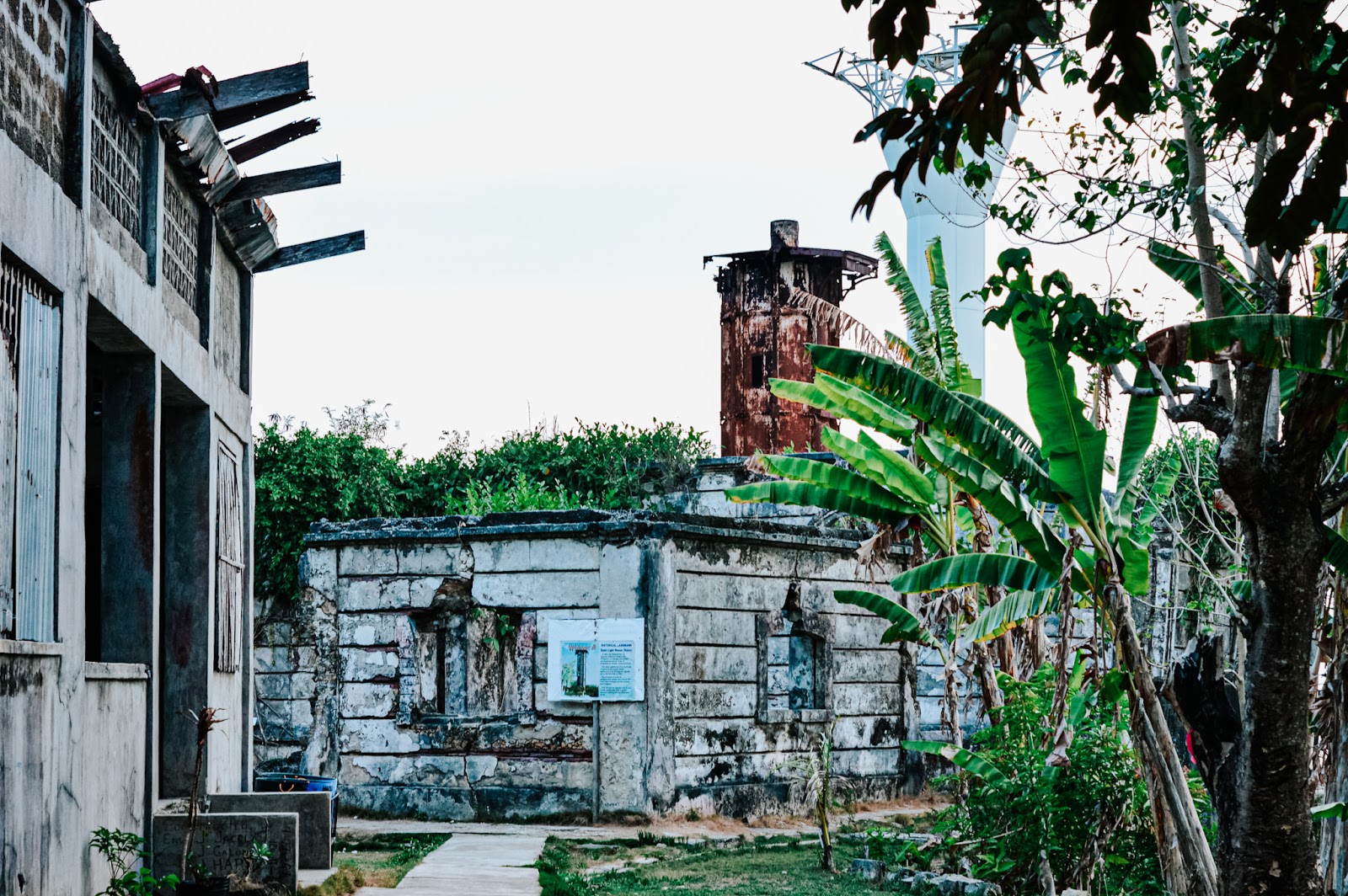 Guisi Lighthouse : The Amazing Ruins in Guimaras - The Pinoy Traveler