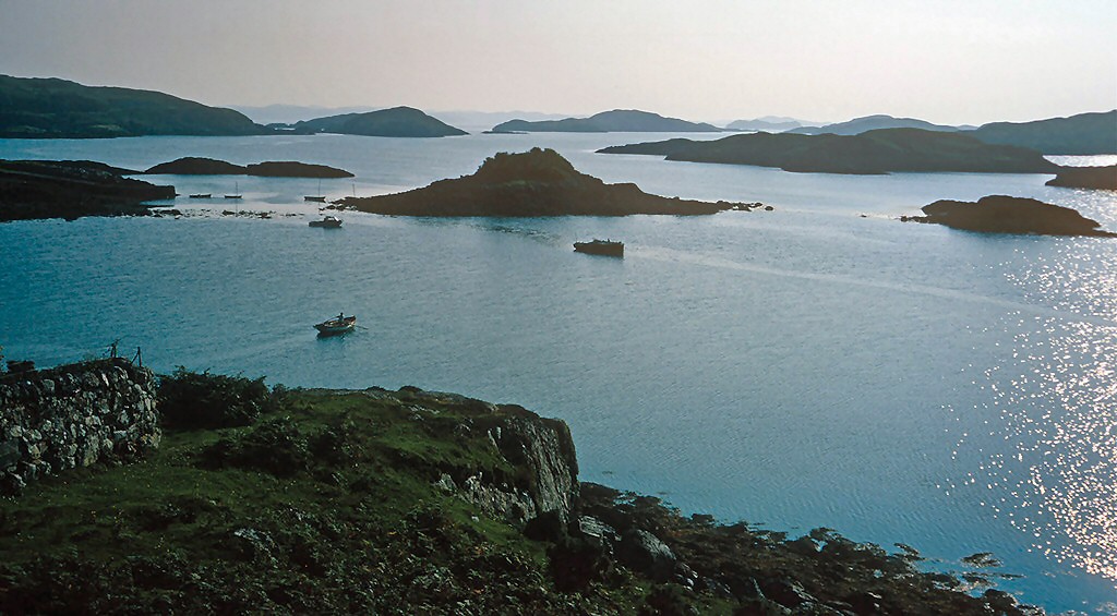 Lochinver Daily Photo: Badcall Bay