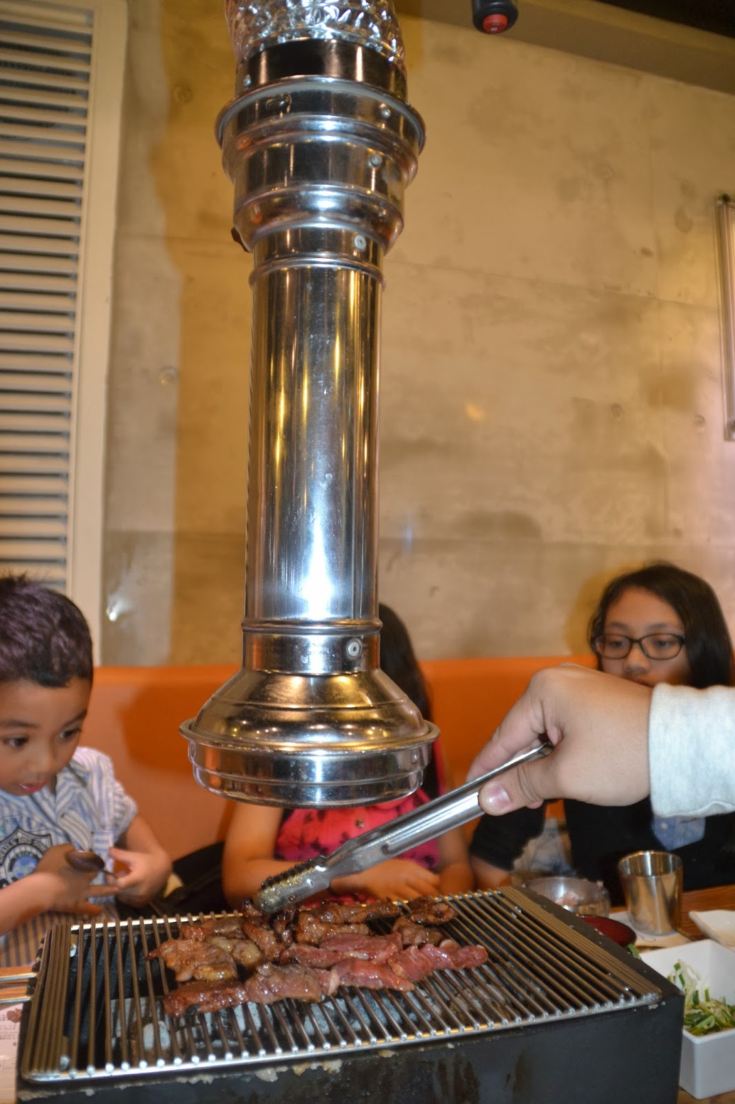 Travelog Kembara Orang Johor: Day 2 in Korea - Garosugil, Apgujeong ...