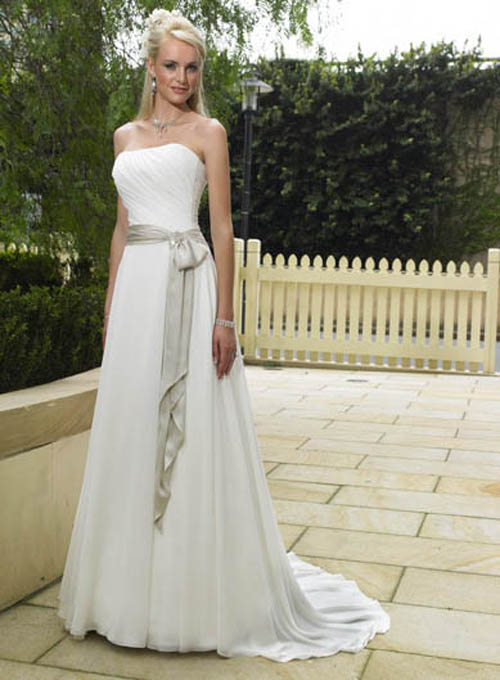bridal style and wedding ideas: Simple Bridal dresses