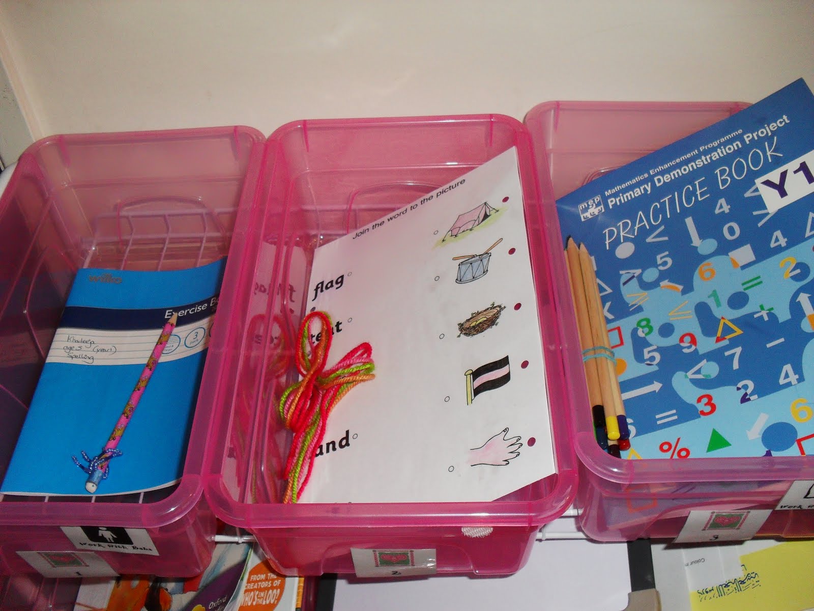 a muslim homeschool: Introducing workboxes with preschoolers