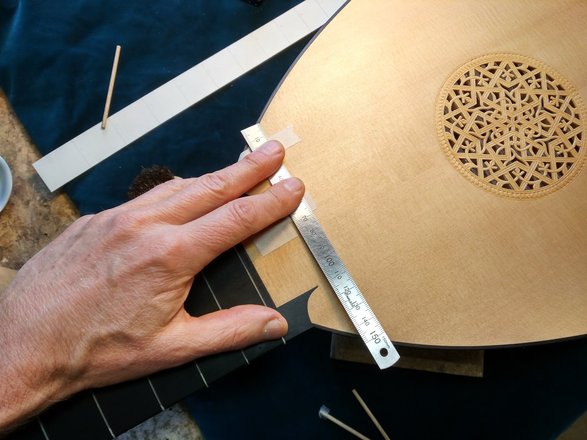 The Lute's Progress,: Building a 13 Course Lute, Start to Finish, 24 ...