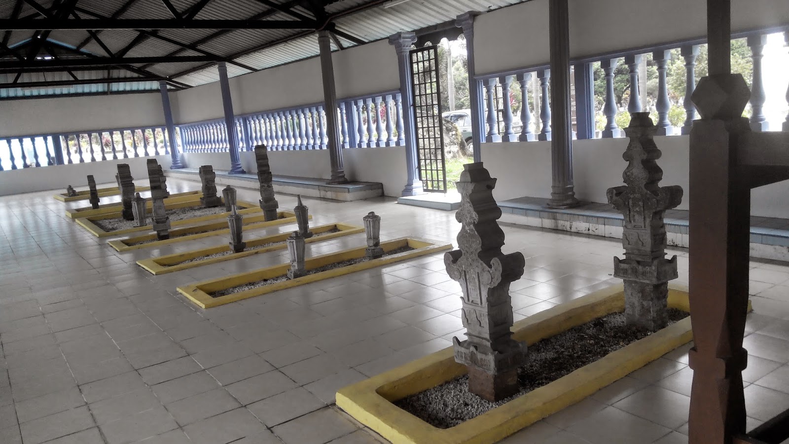 BESI WAJA: Sekitar Kampung Makam Di Kota Tinggi