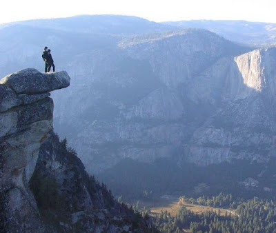 10 ชะง่อนผา (Hanging Cliff) ที่มีชื่อเสียงระดับโลก | Dek-D.com