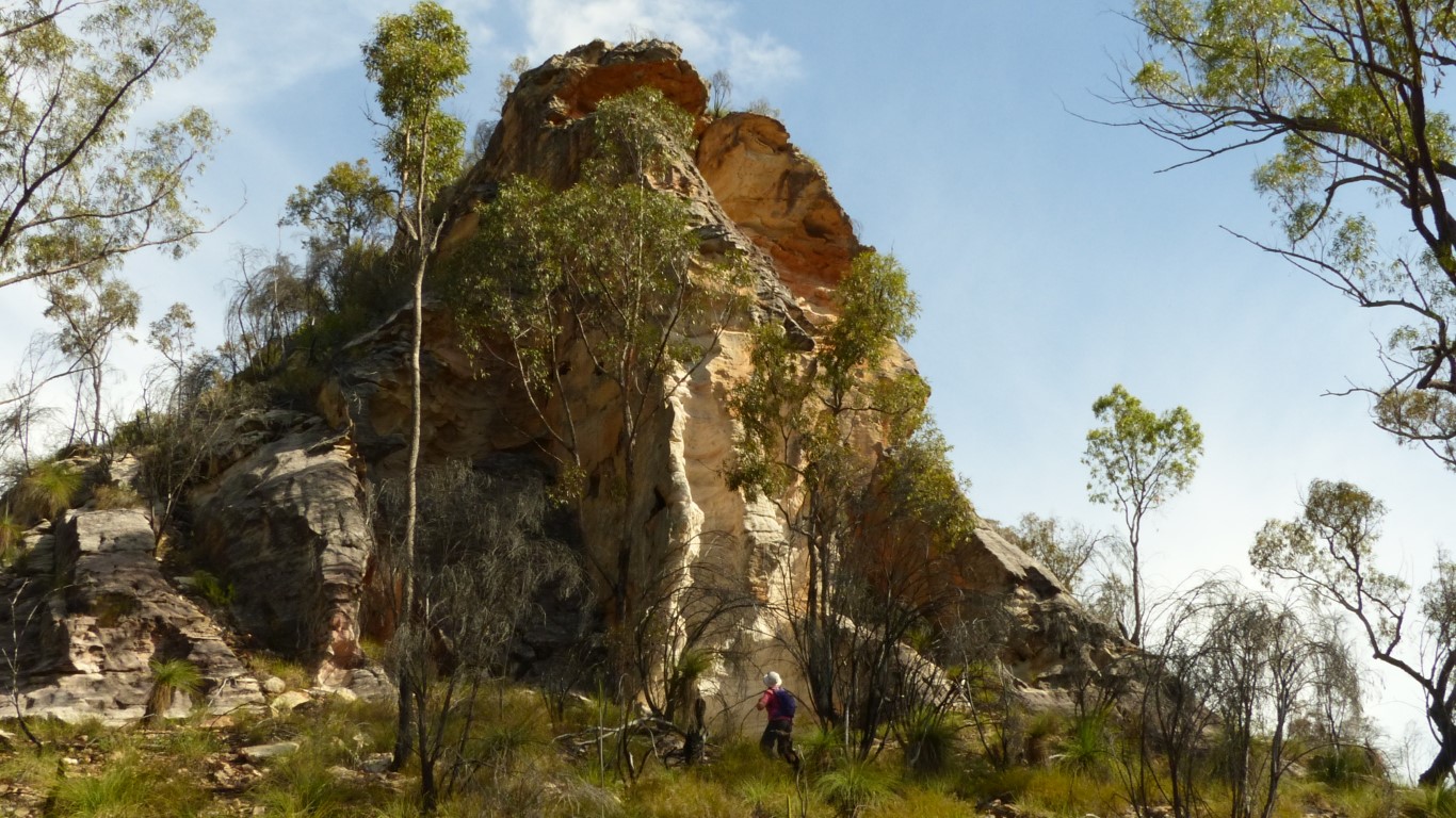 Isla Gorge NP - Exploring Caves - Adventures of Puff n Puffin
