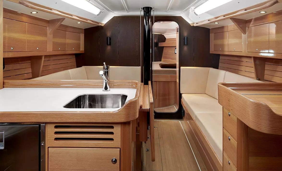 Interesting Sailboats: LUFFE 40.20: NARROW, FAST, BEAUTIFUL AND CLASSIC