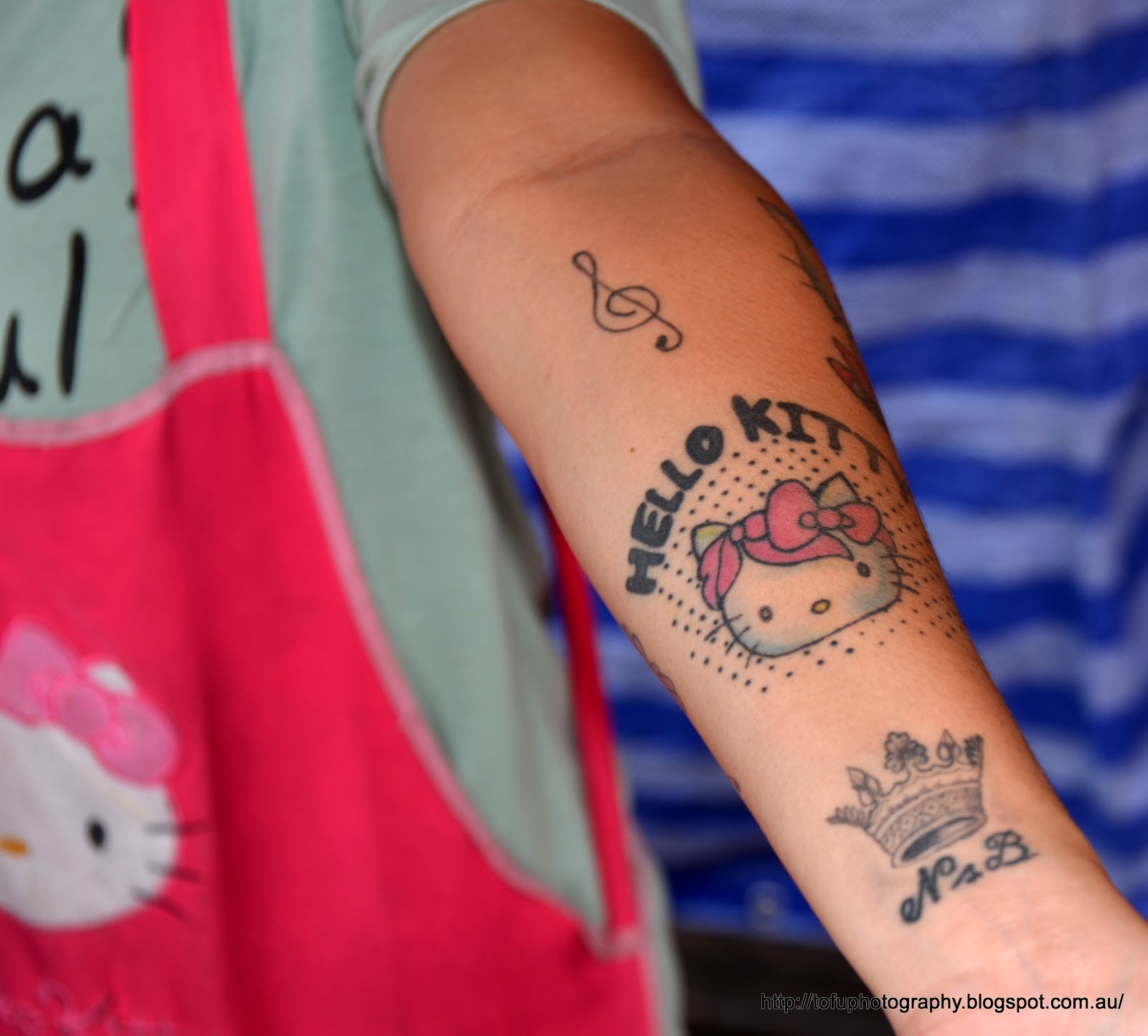 Tofu Photography: Woman with a hello Kitty apron and hello Kitty ...