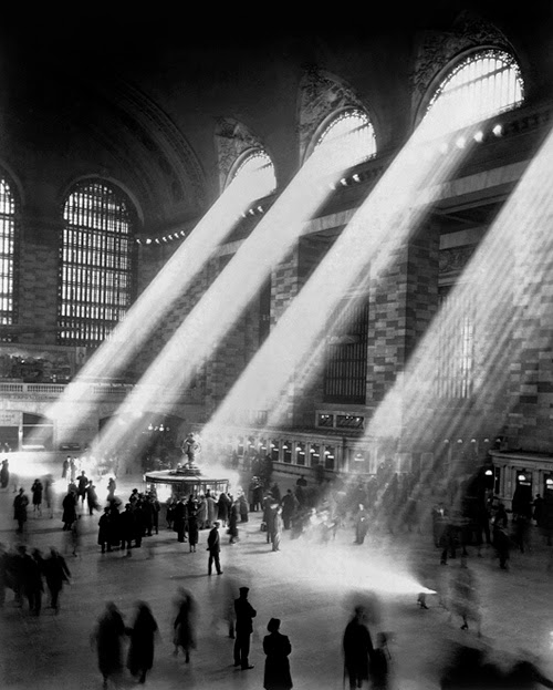 OLTRE IL MURO: ARTE e FOTOGRAFIA: JOHN COLLIER JR. | PHOTOGRAPHER