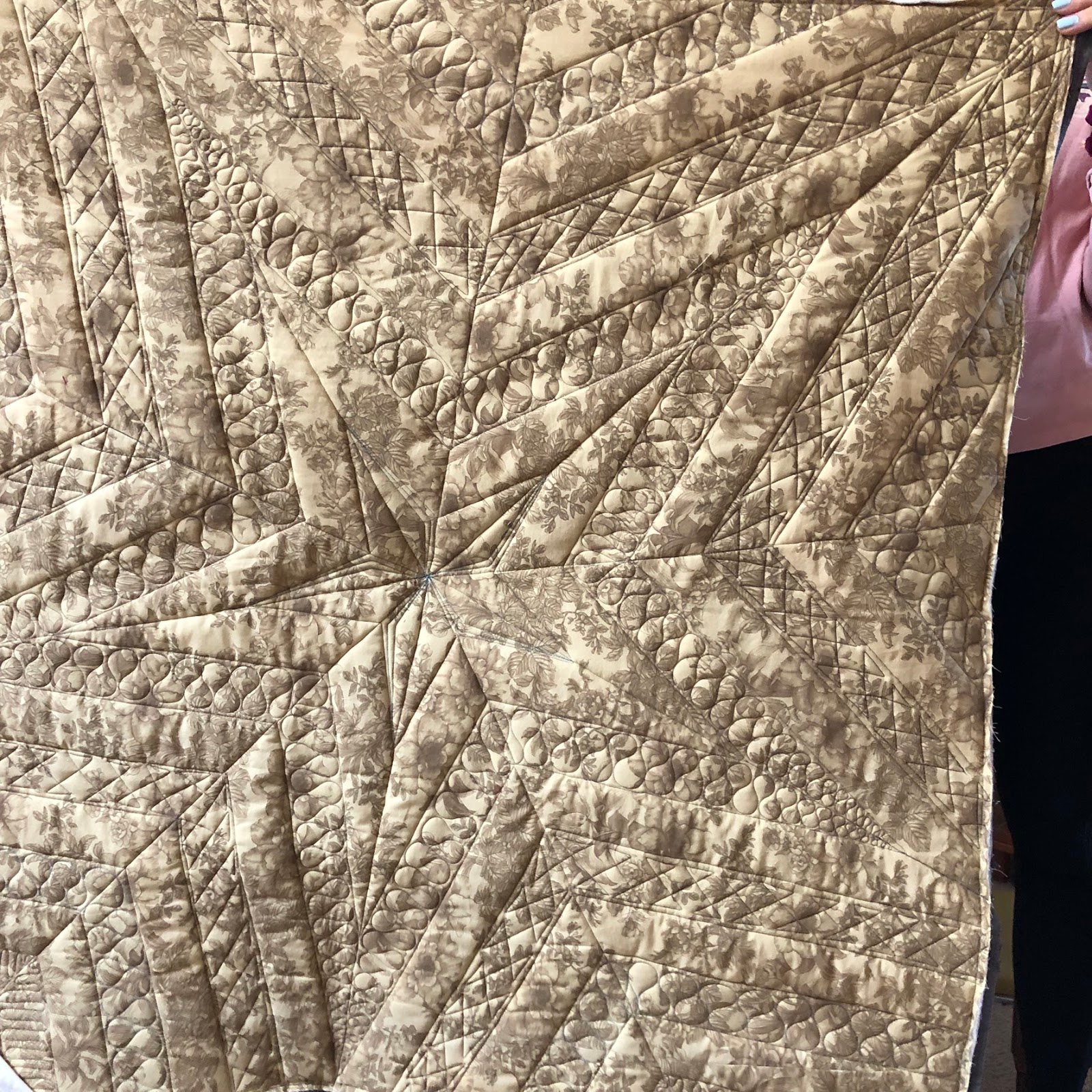 mmm quilts: Star Storm Mini