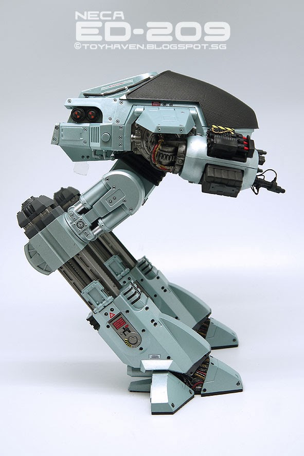 toyhaven: Review NECA Robocop 10-inch tall ED-209 Robot Action Figure ...