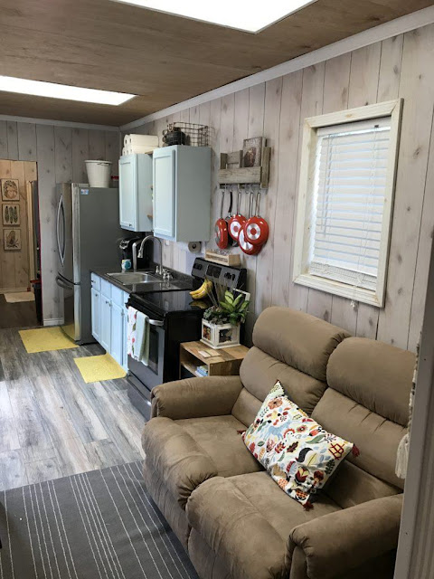 TINY HOUSE TOWN: Texas Container Home (320 Sq Ft)