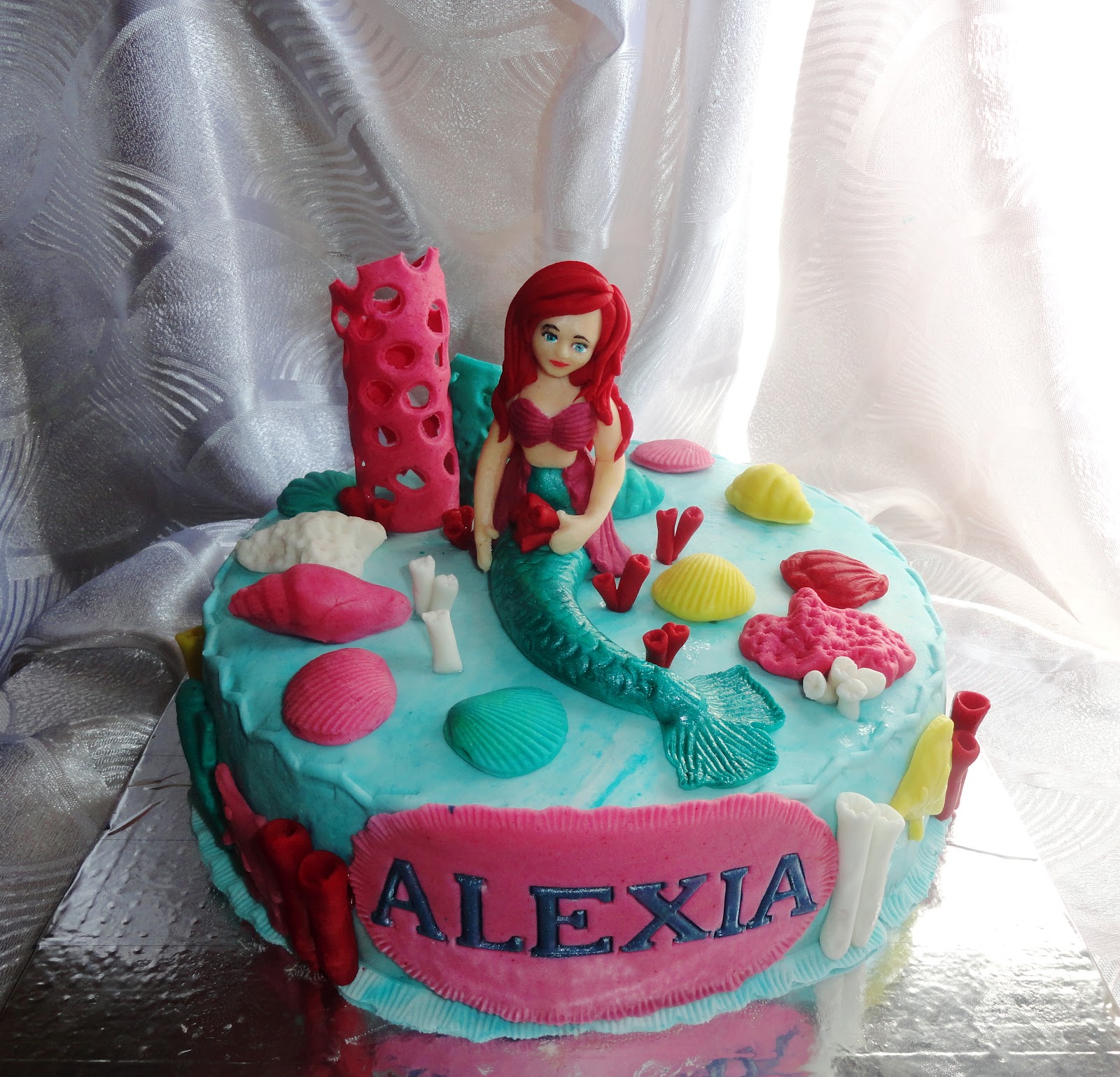 Torturi personalizate si ornamente comestibile in Dej: Tort Ariel ...