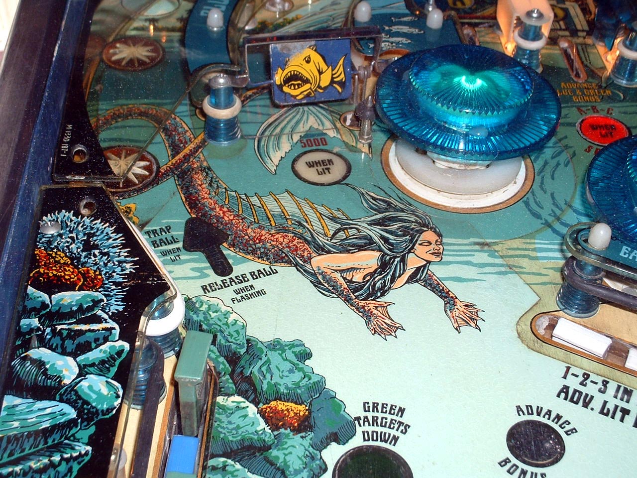 Eery Elegance: 2011-06-05