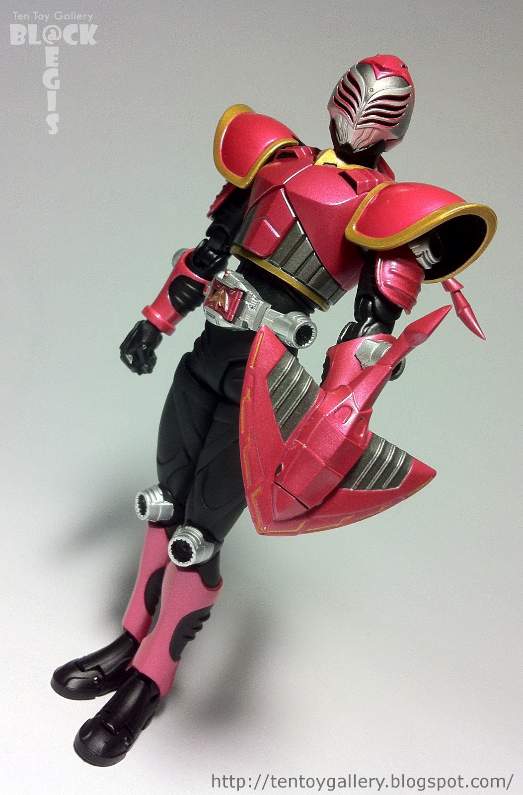 Ten Toy Gallery: Review: S.H.Figuarts Masked Rider Raia