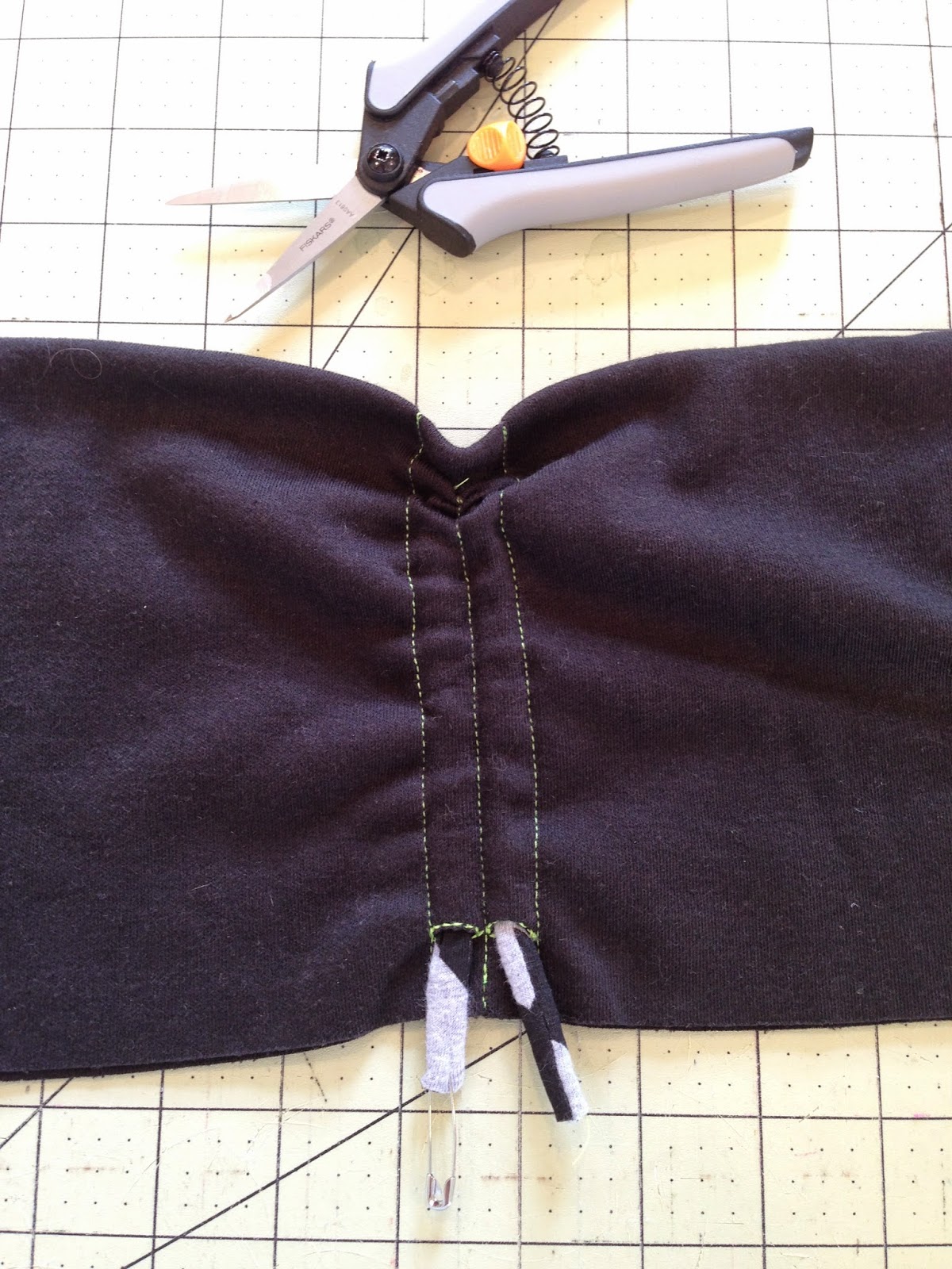 My Sewing Room: Side Drawstring Yoga Waistband {a tutorial}