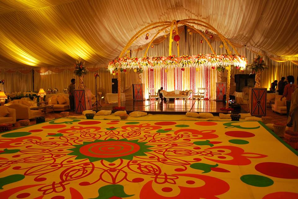 beautiful-design-of-hall-for-mehndi-functions | IDEAS4U
