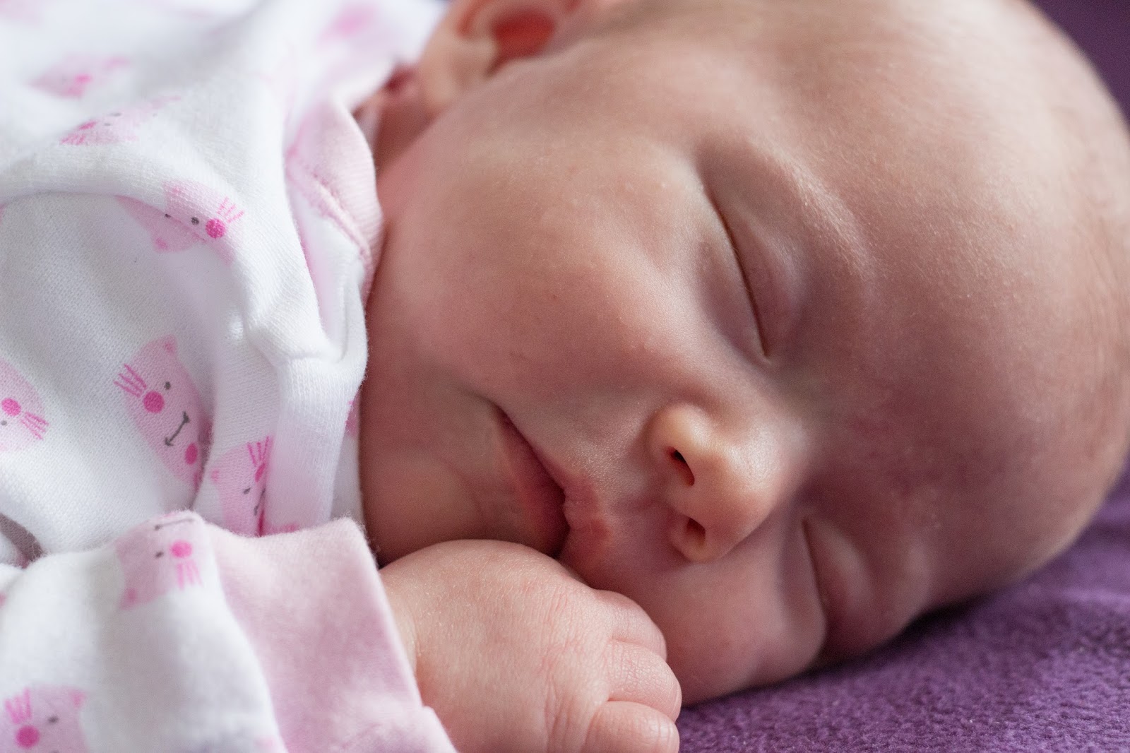 My baby at 1 month - Counting To Ten