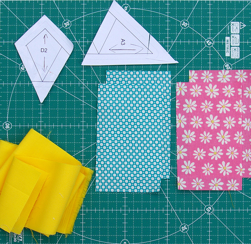 Hummingbird Quilt Block Tutorial | Red Pepper Quilts | Bloglovin’