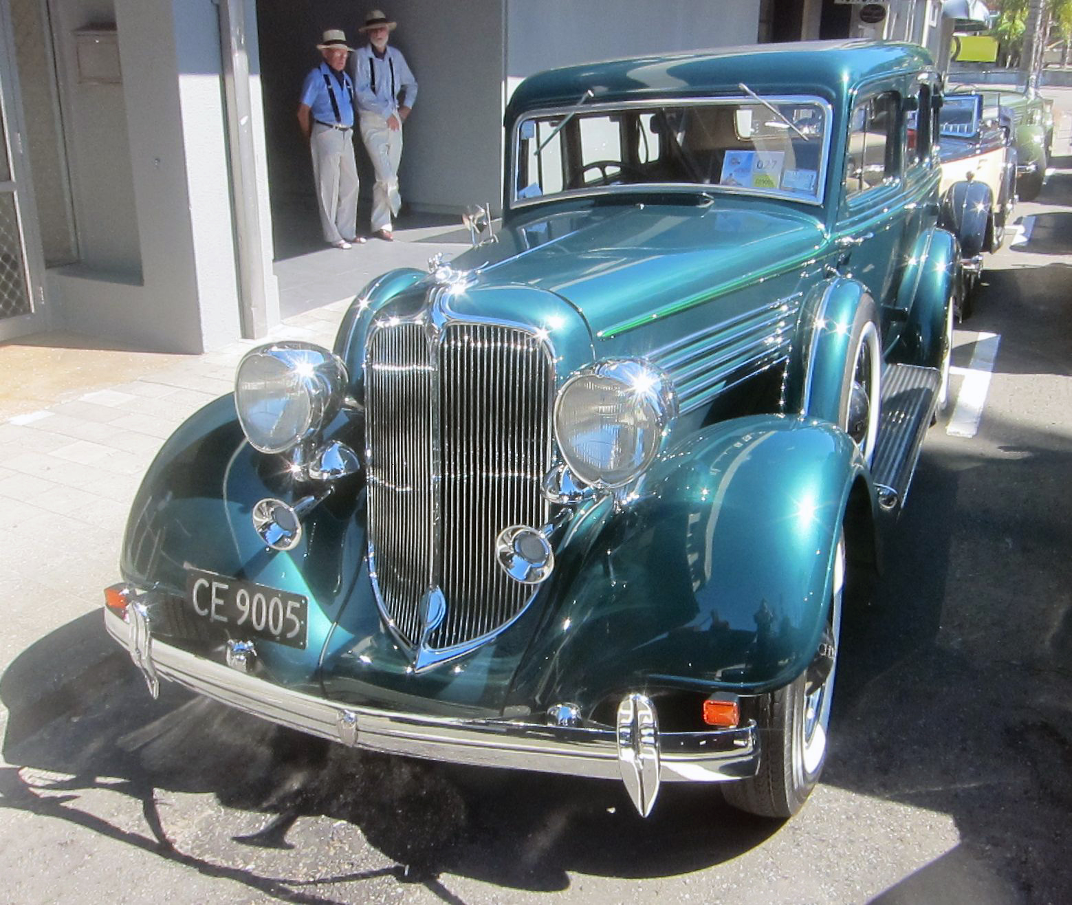 transpress nz: 1934 Chrysler Six