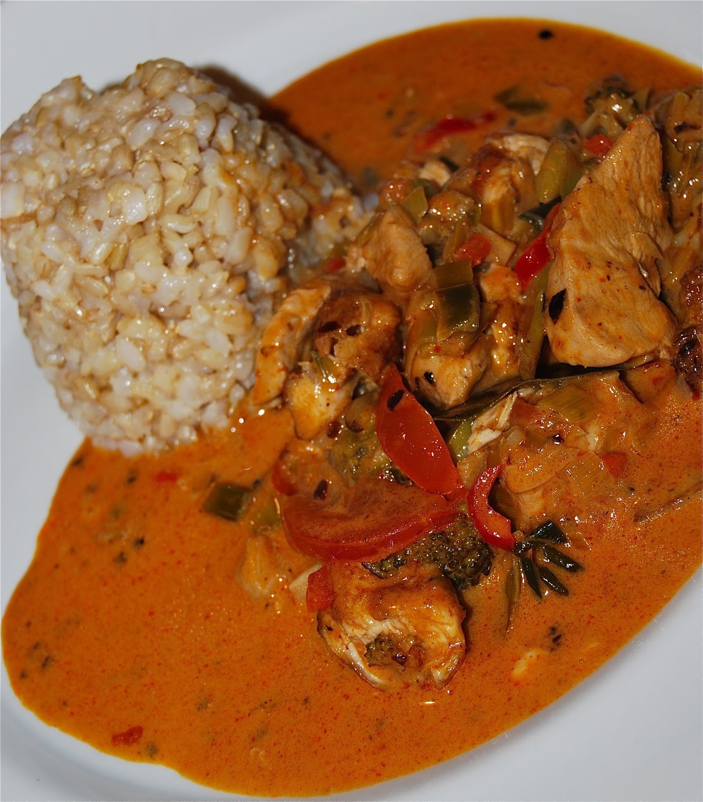 lagers tabberas: Panëng på kyckling och brockoli med stekt råris och ...