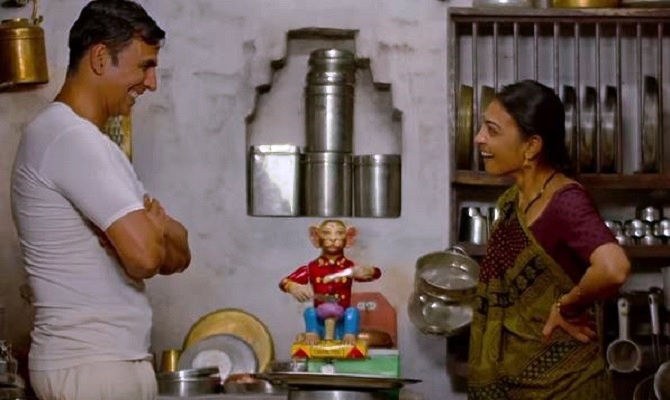 'PadMan': Movie Review - A Potpourri of Vestiges