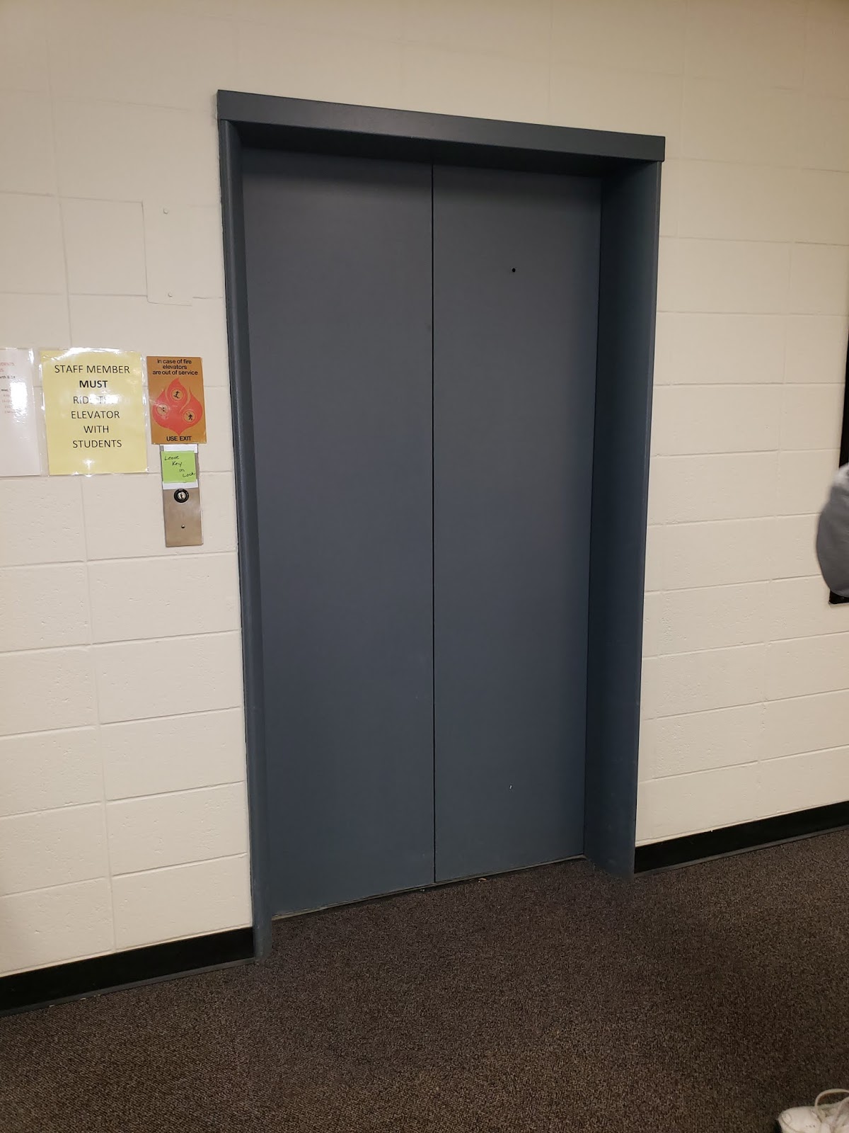 Chicago Elevator Maintenance - Colley Elevator: Hydraulic elevator ...