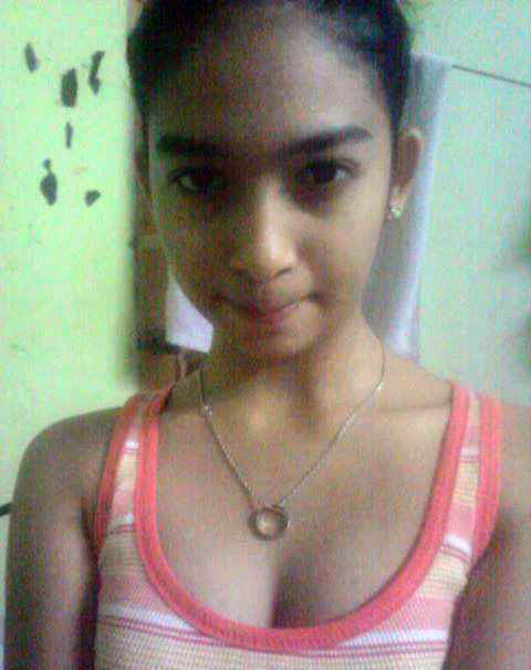 Foto Bugil | Abg Sedang Belajar Selfie Bugil - Raja Jilmek | Film Bokep Terbaru, Kumpulan Cersex ...