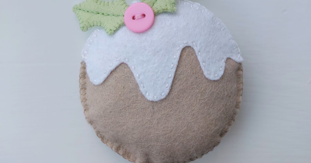 A Playful Stitch: Felt Pastel Christmas Pudding Decoration