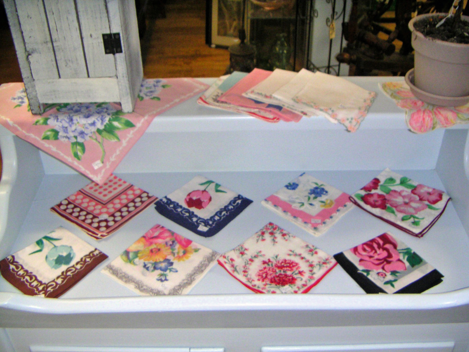 Capt. Scrap's Attic: Ideas for Vintage Handkerchiefs