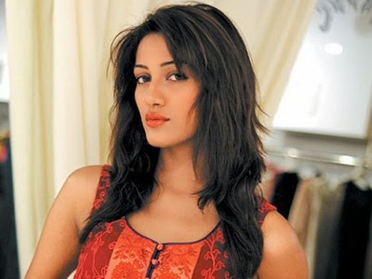 Mathira Biography, Wiki, Age, Dob, Height, Weight, Sun Sign, Native ...