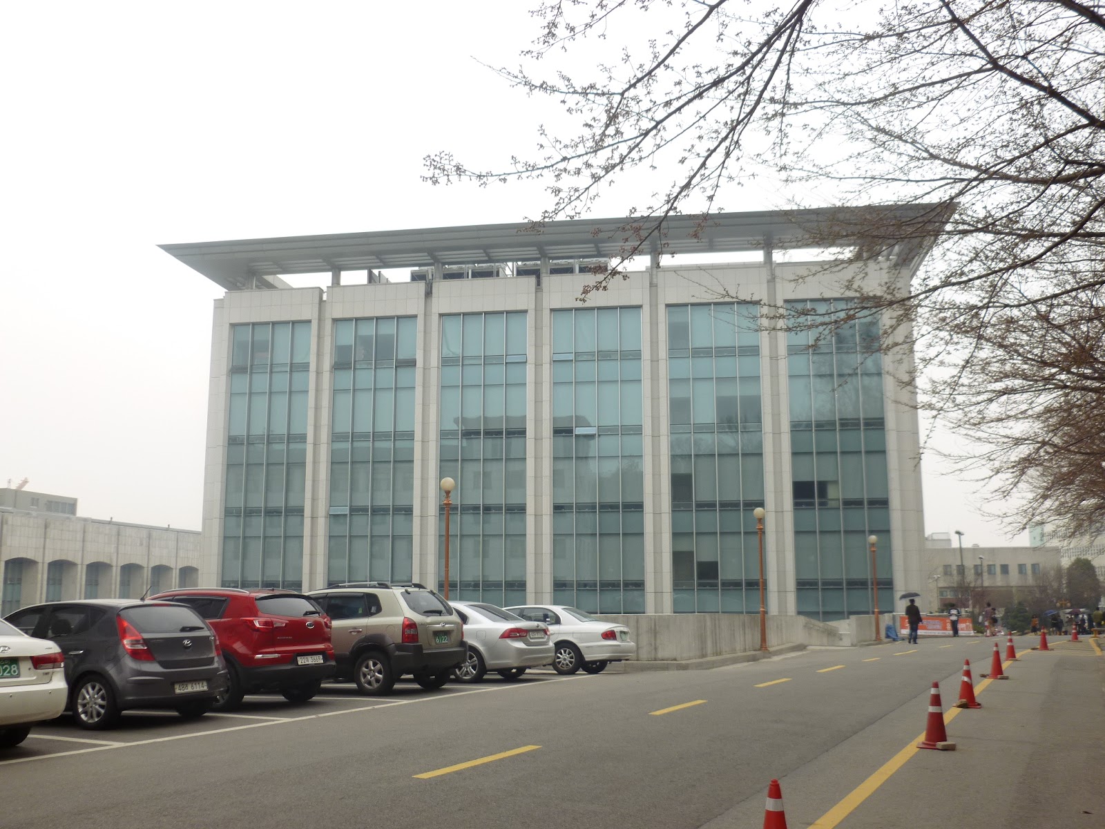 Exploring Learning Spaces and Libraries in Asia: Yonsei University ...