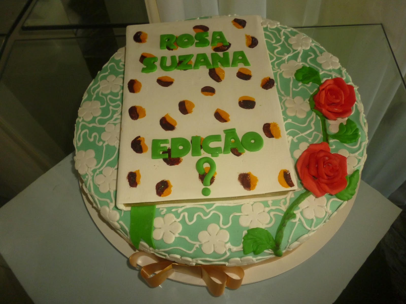 Cleos Buffet Bolos Artísticos: 01 ANDAR - R$ 129,90