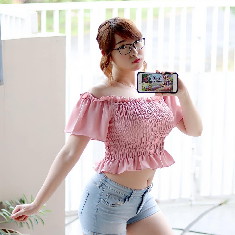 Kumpulan Foto Sexy Dan Profil Biodata Kimi Hime