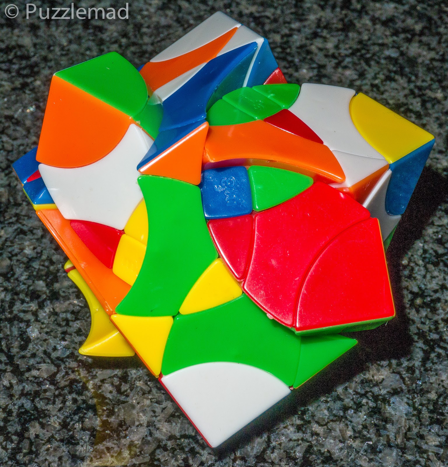 PuzzleMad: The Curvy Copter Taken to Extremes - It's Still Great Fun!