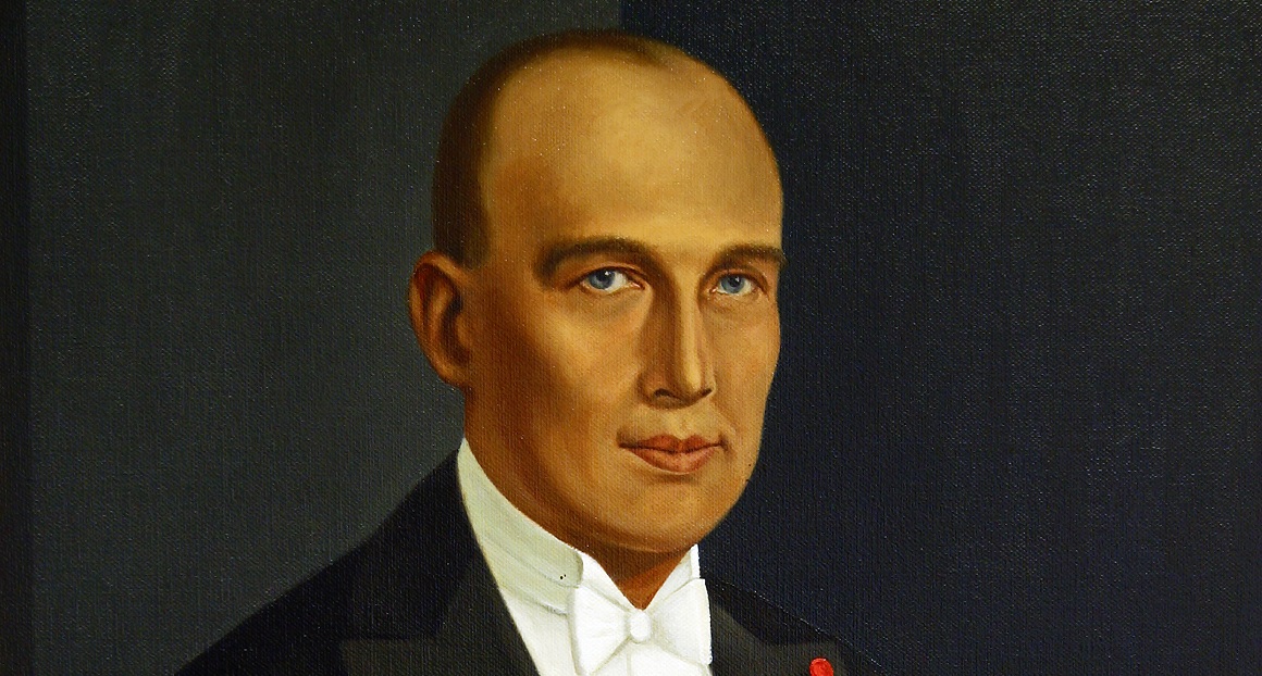 Extra Light: Gustav Erik Pasch