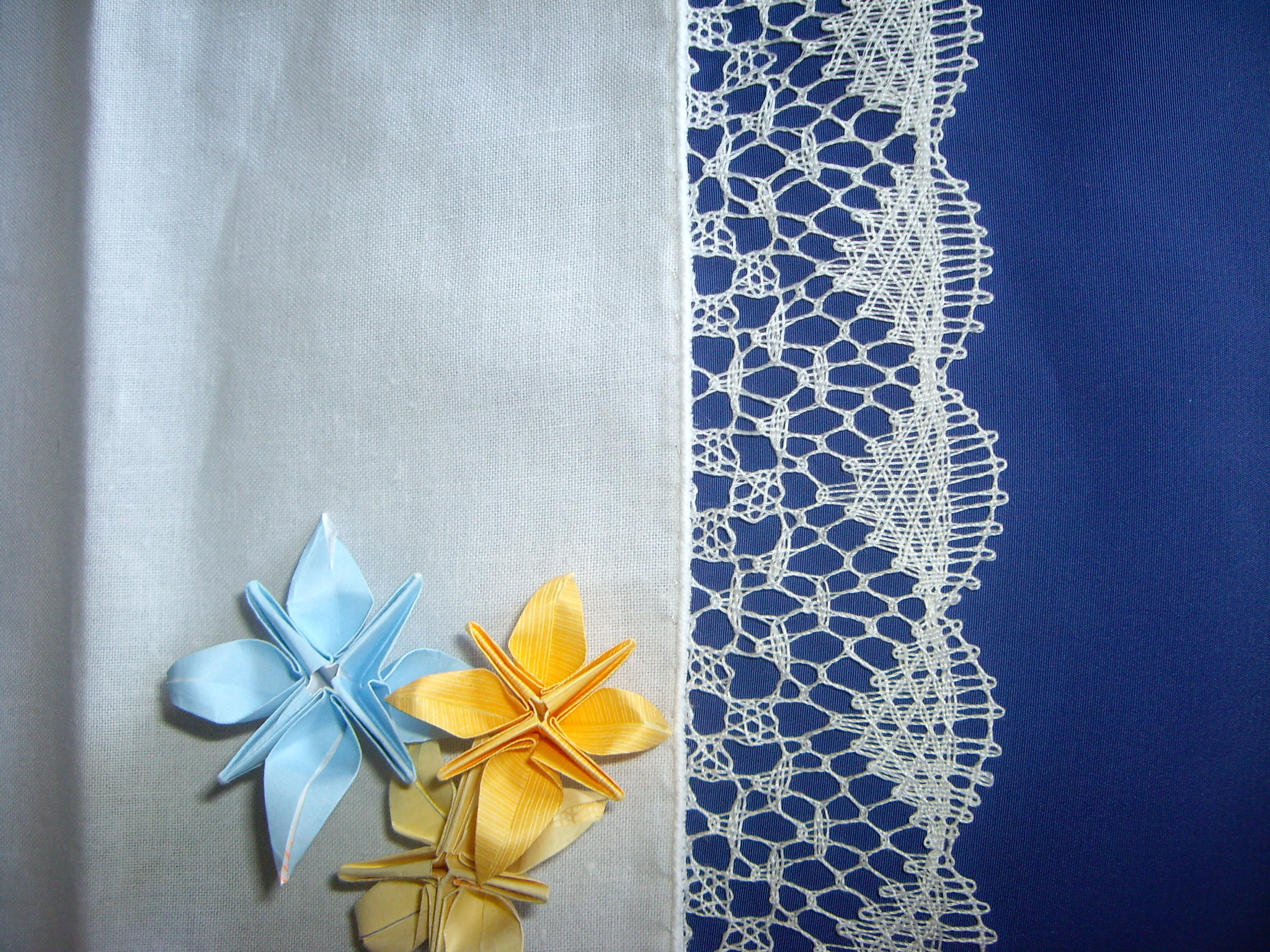 Puntilla con onda Julia de encaje de bolillos y su patrón.