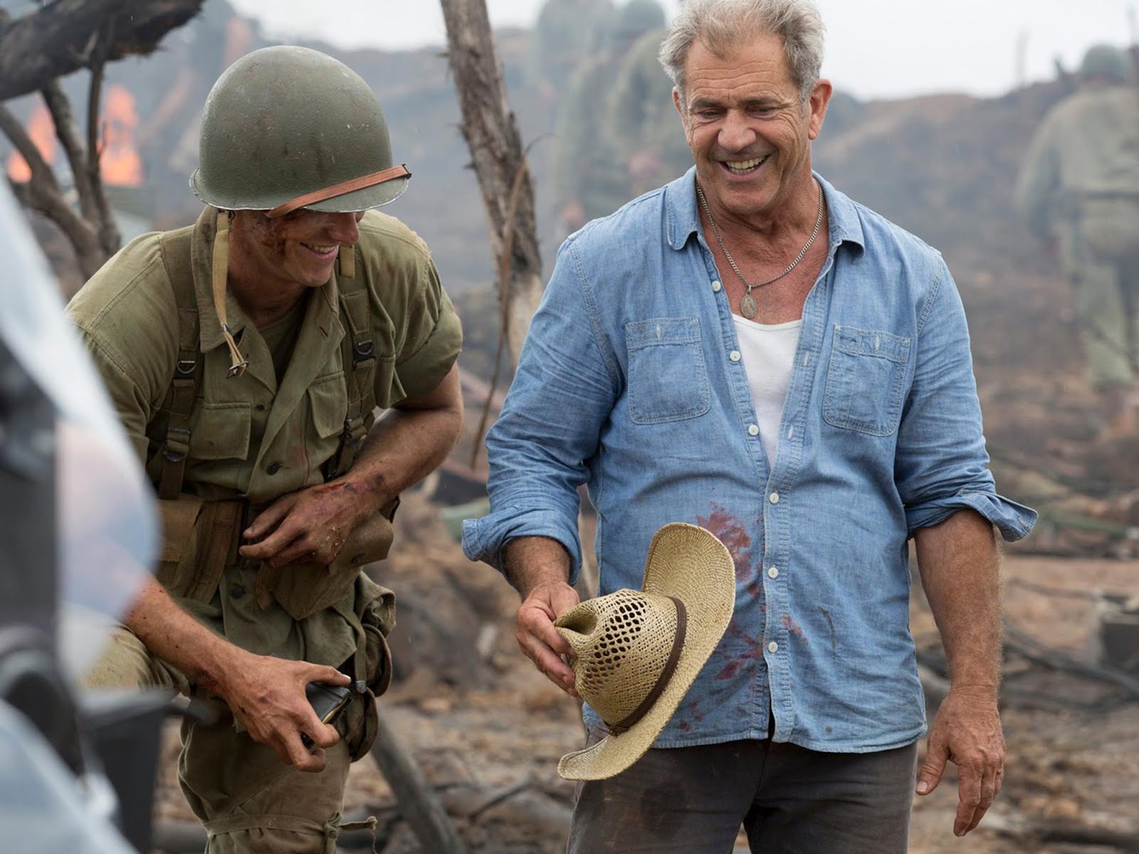 Mel Gibson Gums for Oscar Best Director Prize with HACKSAW RIDGE ...
