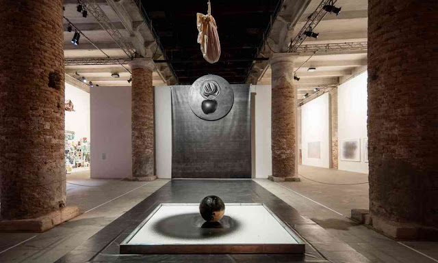 A unique installation... - The world of the Visual Arts...