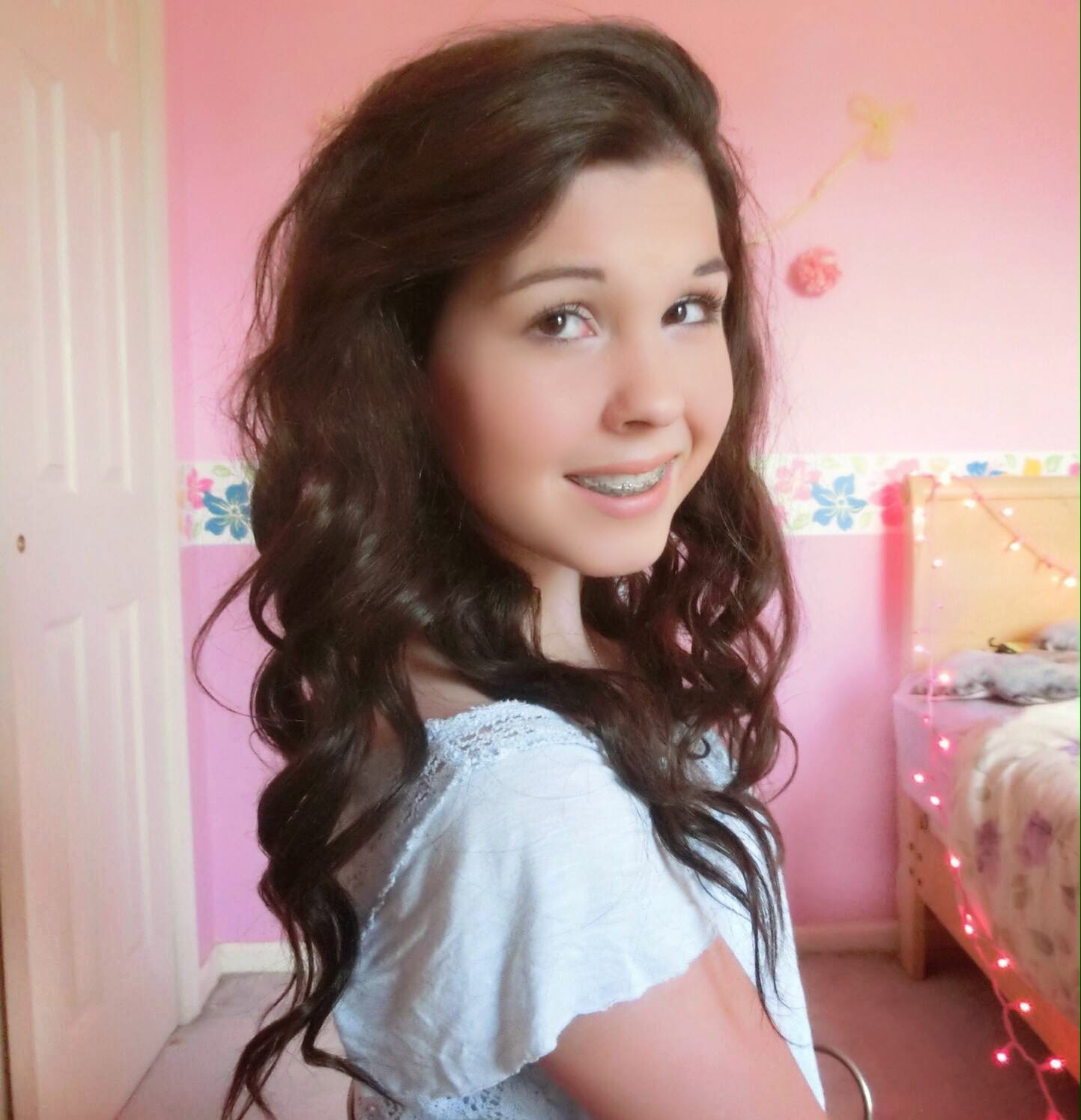 Beautyybychloe: Pinterest Wednesday~ Prom Hair