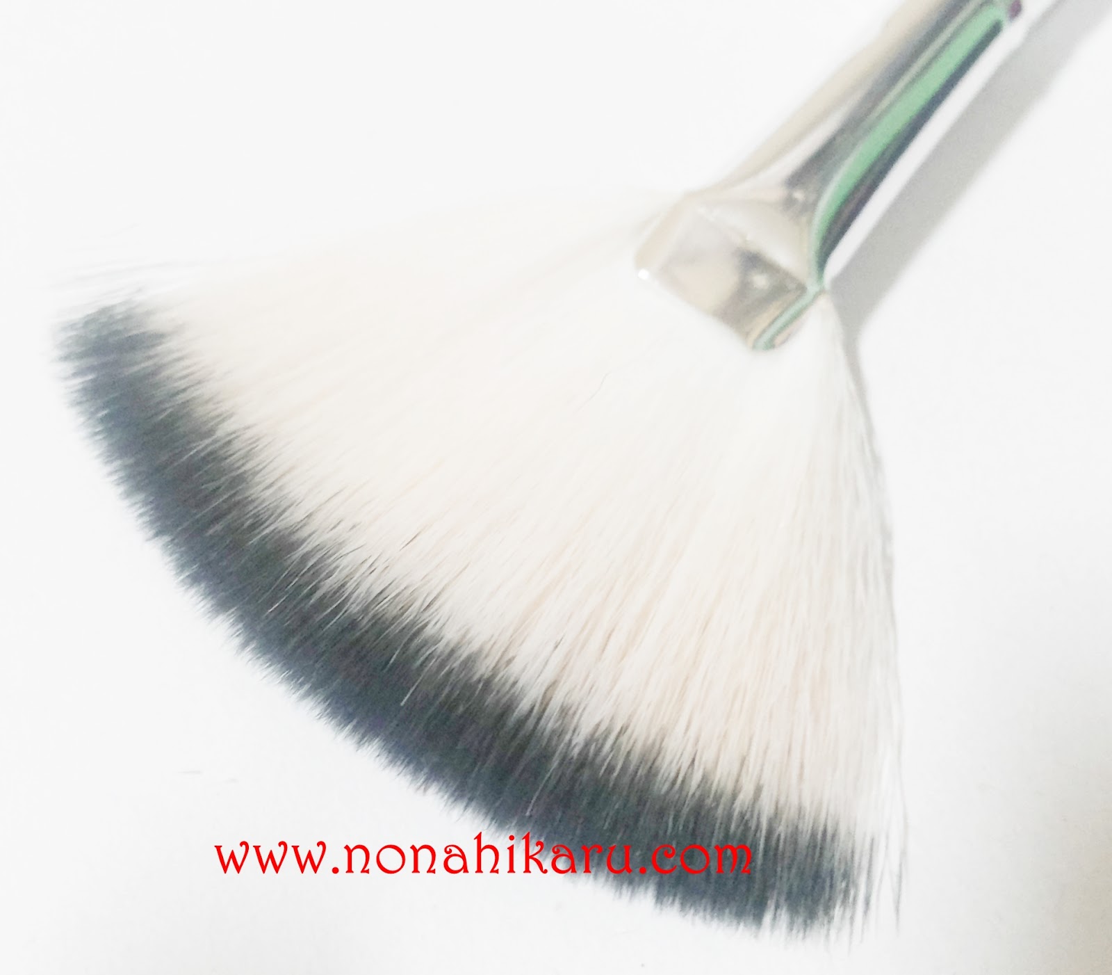 [BEAUTY TIPS] : KUAS MAKEUP & FUNGSINYA - Beauty & Travelling