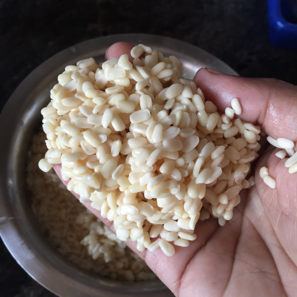 MASTERCHEFMOM: Suyyam/ Suyyan | How to make Suyyam | Stepwise Pictures ...